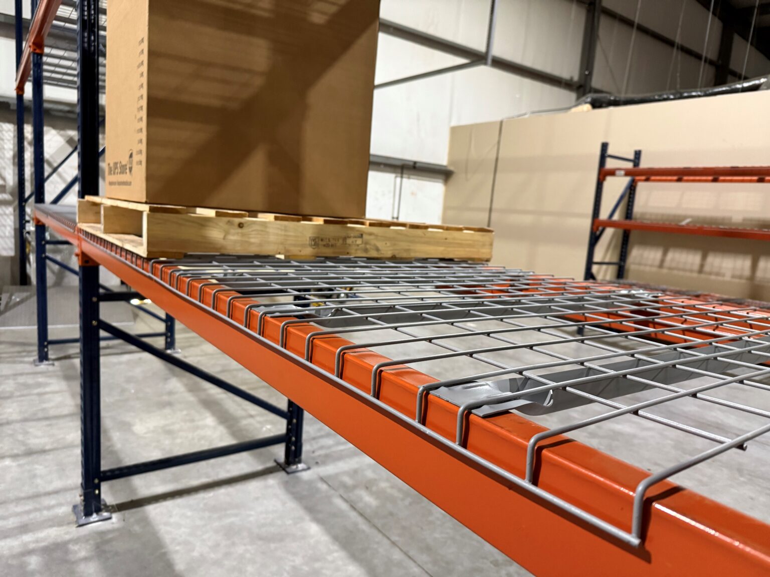 Flared Channel Wire Decking | Universal Racking