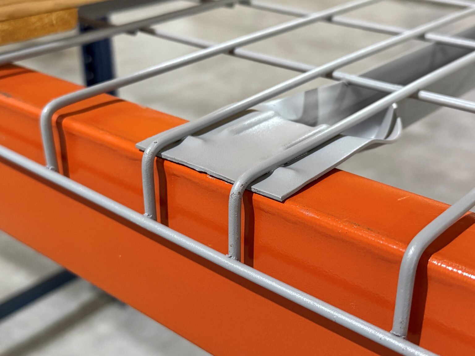 Flared Channel Wire Decking | Universal Racking