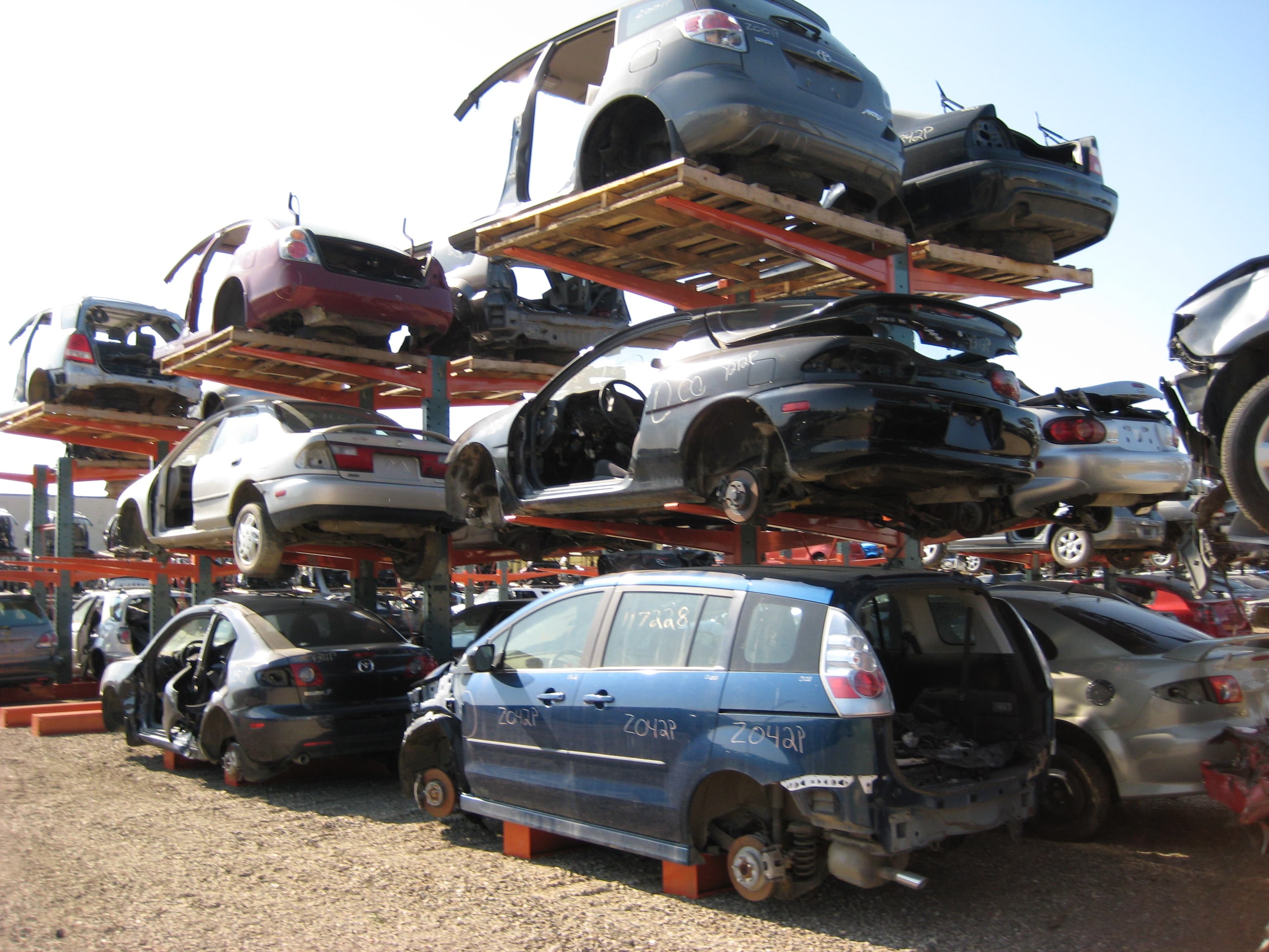 Cantilever Racks for Salvage Yards & More