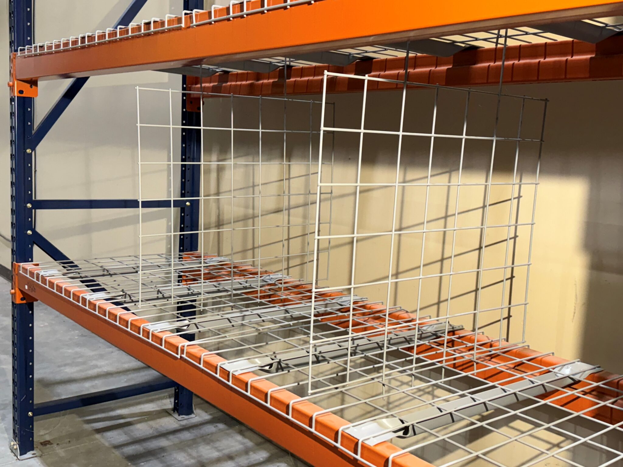 Hanging Wire Pallet Rack Dividers | Warehouse Rack and Shelf