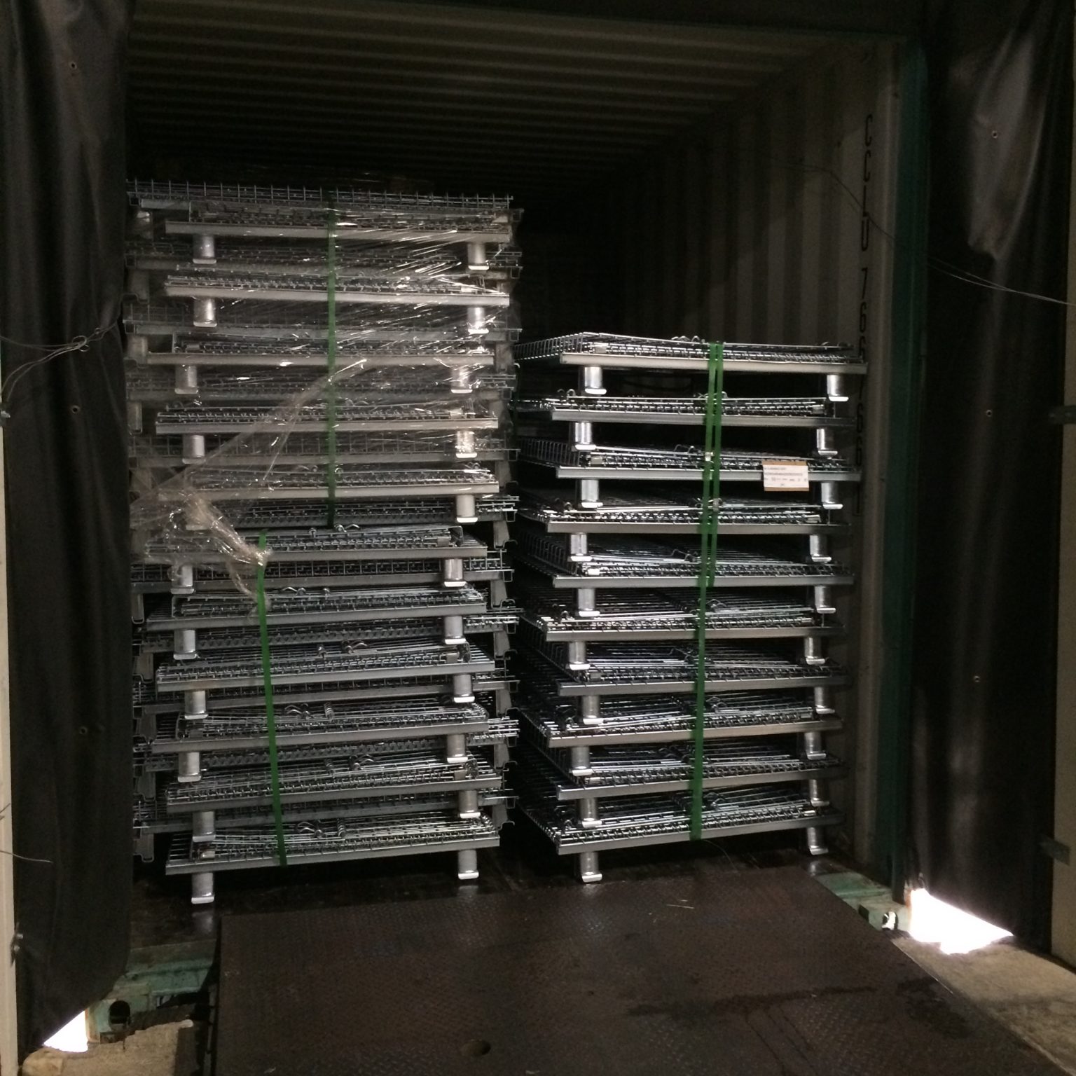 Reusable and Recyclable Shipping Boxes and Packaging