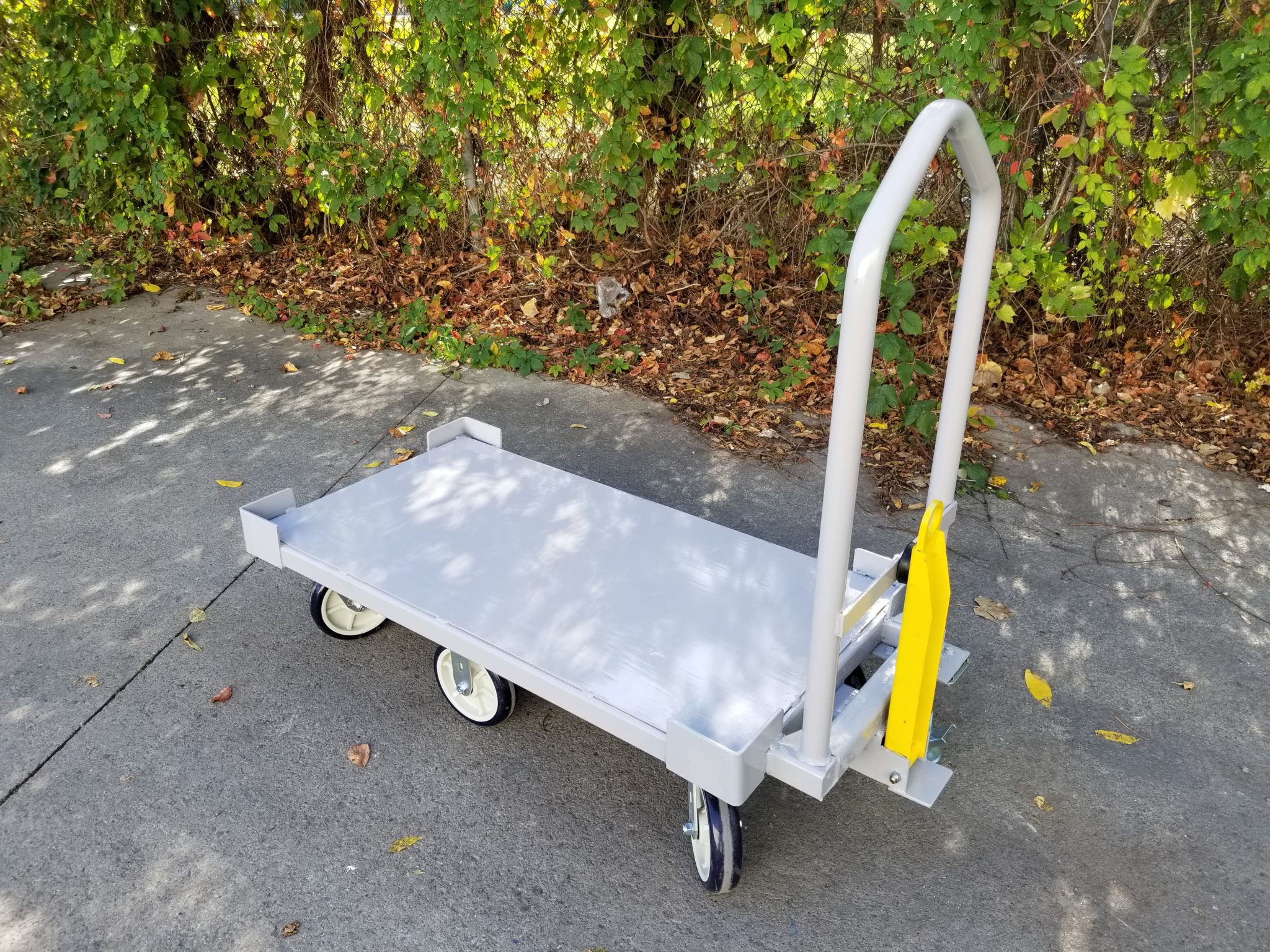 Warehouse Tugger Carts | Industrial Pallet Tugger