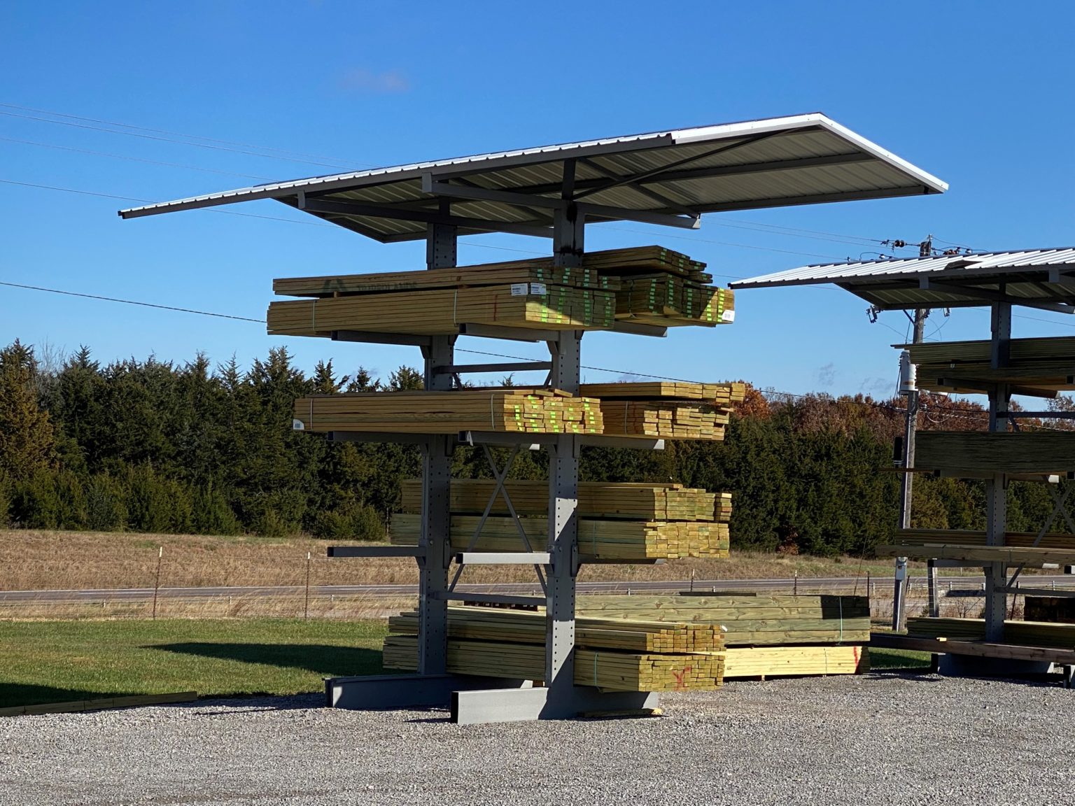 Outdoor Cantilever Rack with Roof Truss for Lumber Storage