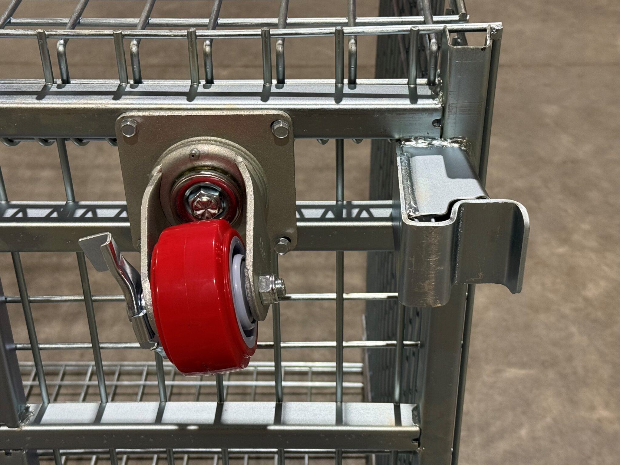 Collapsible Wire Containers with Casters