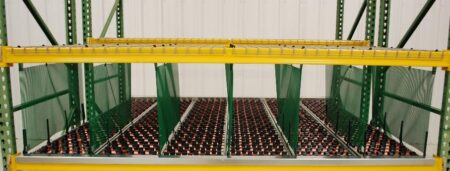 Soft Vinyl Mesh Hanging Wire Divider for Pallet Rack