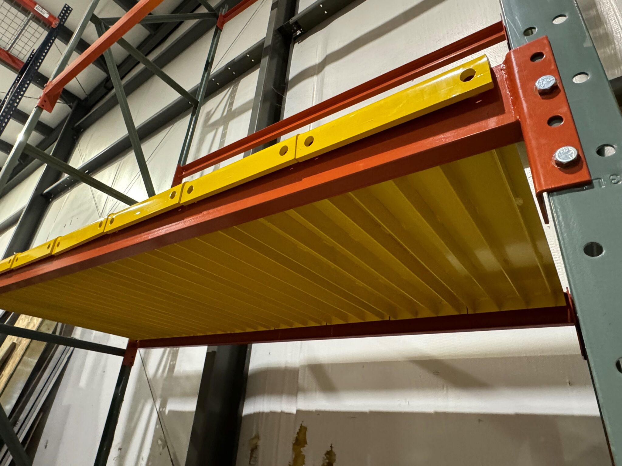 Heaviest Duty Steel Plate Decking for Pallet Rack