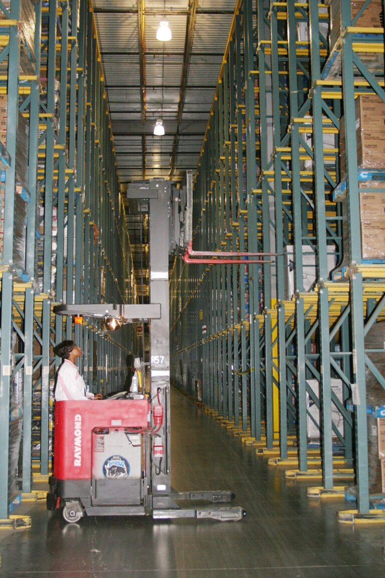 UNARCO Drive in Pallet Rack