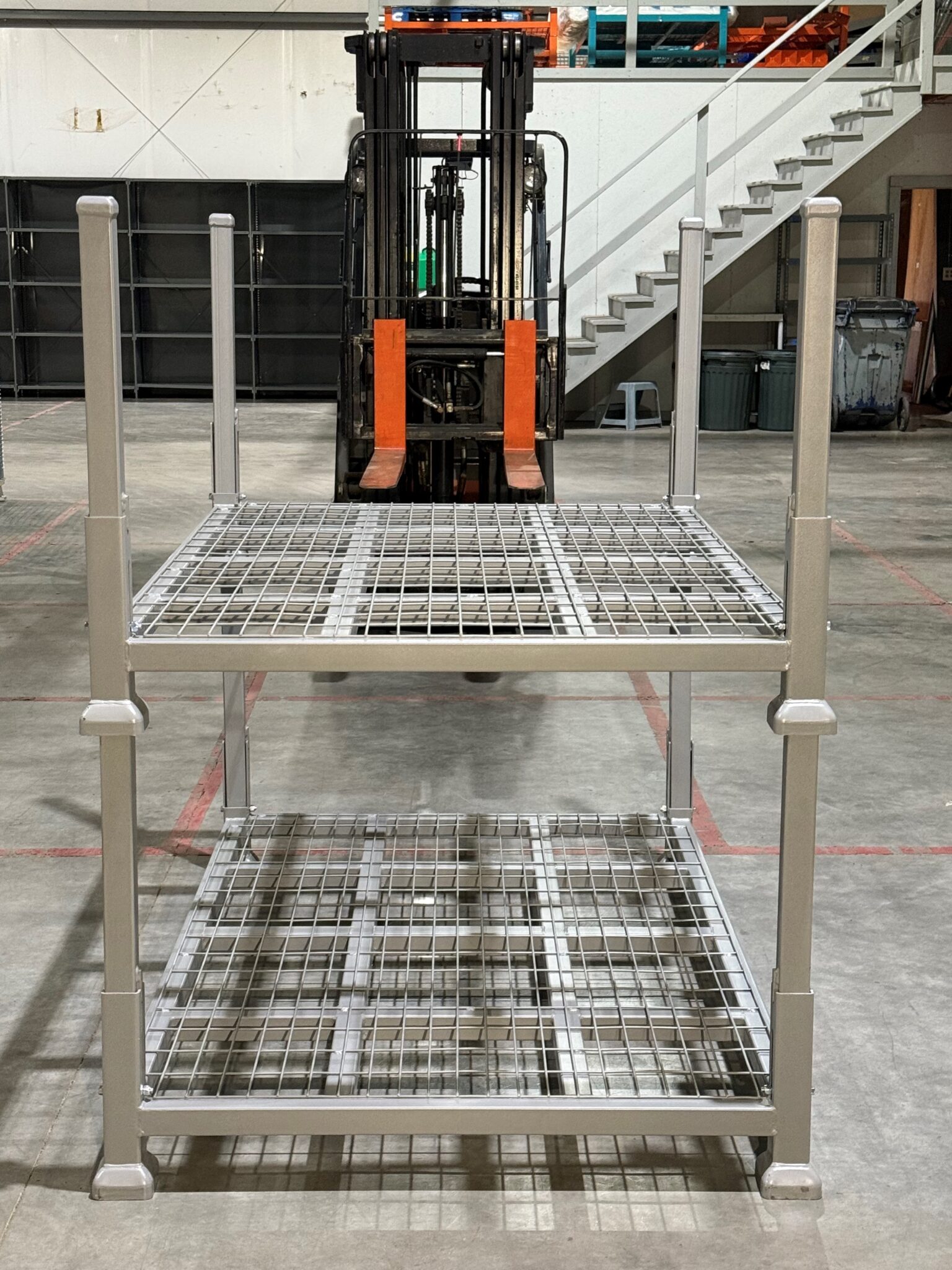 Collapsible Knockdown (KD) Stack Racks with Hinged Corner Posts