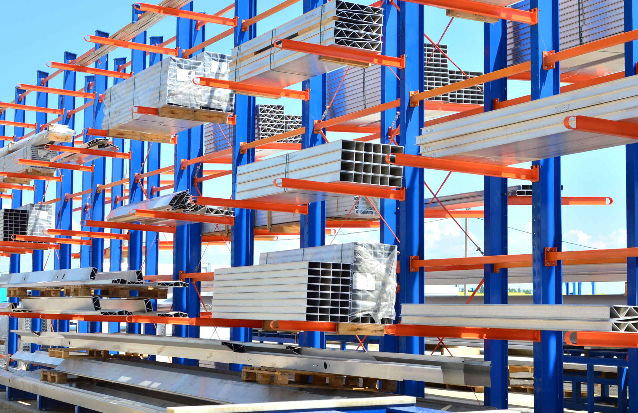 Unlock Versatility & Efficiencey in Your Warehouse with Industrial ...