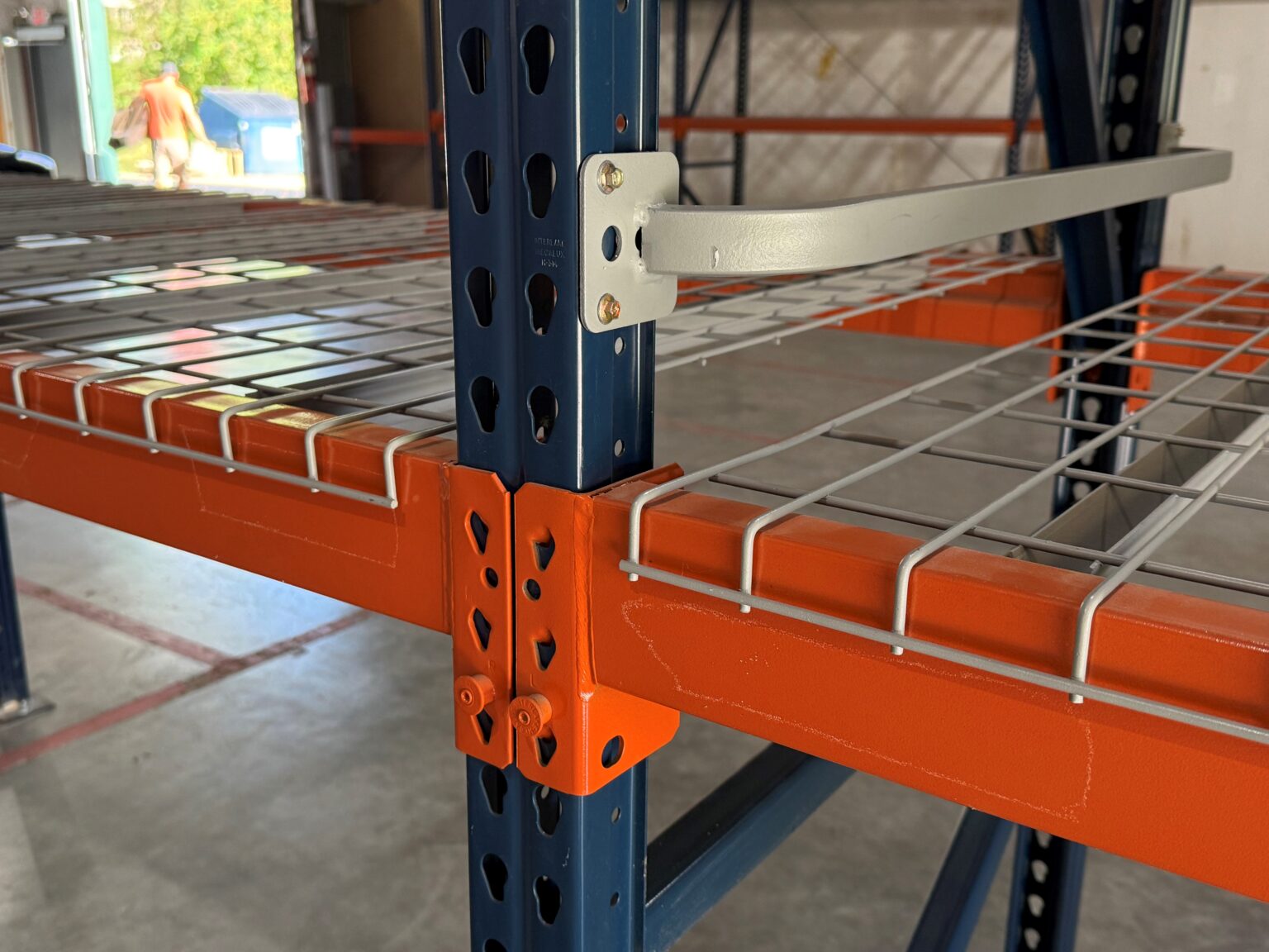 Transverse Flue Space Protectors Keep Pallet Rack Flue Space Clear ...
