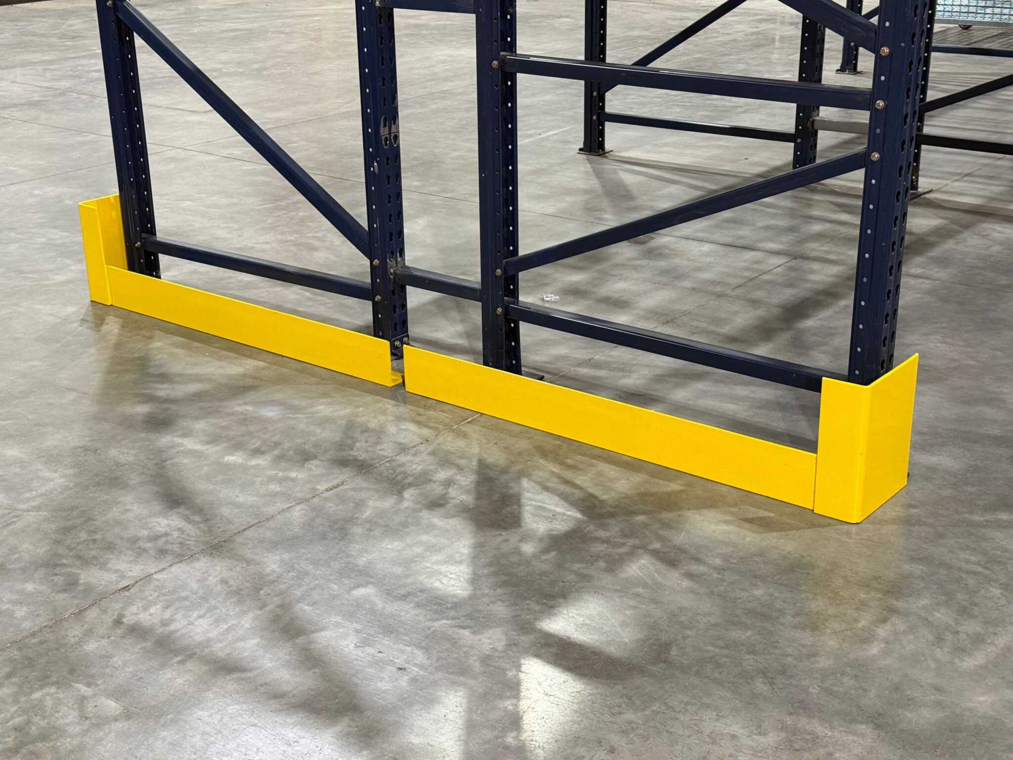 Low Profile End of Aisle Protector with L-Shaped Column Guard for ...