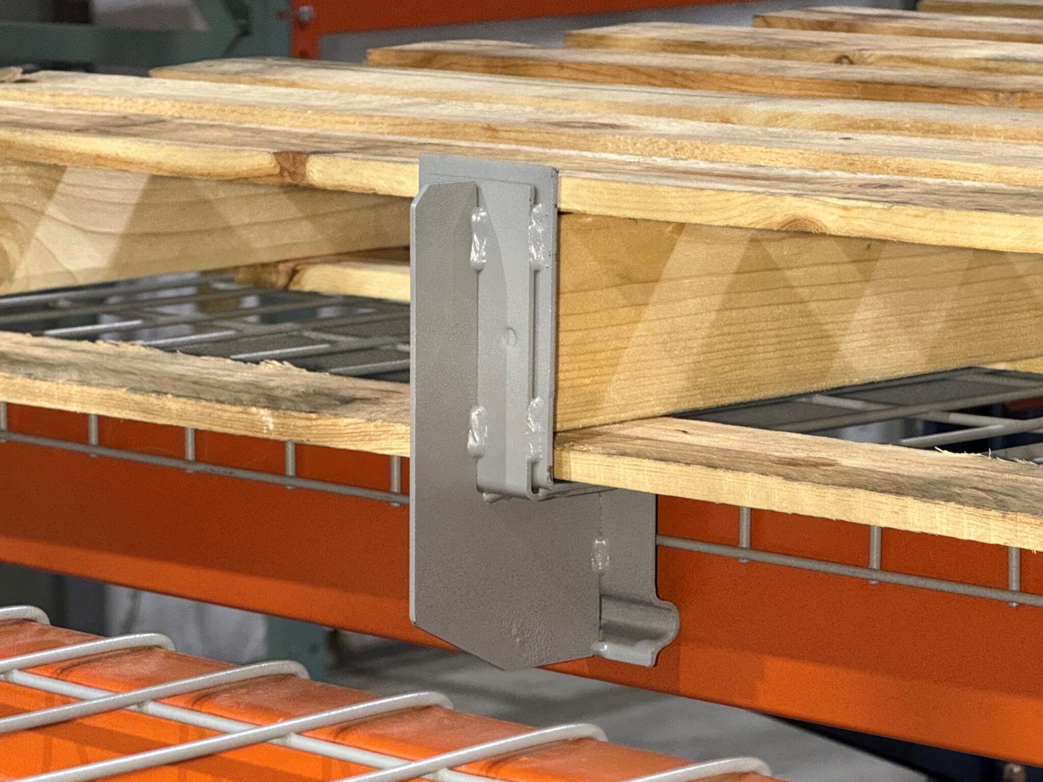 Heavy Duty Pallet Load Stop with Steel Gusset | Longitudinal Flue Space ...