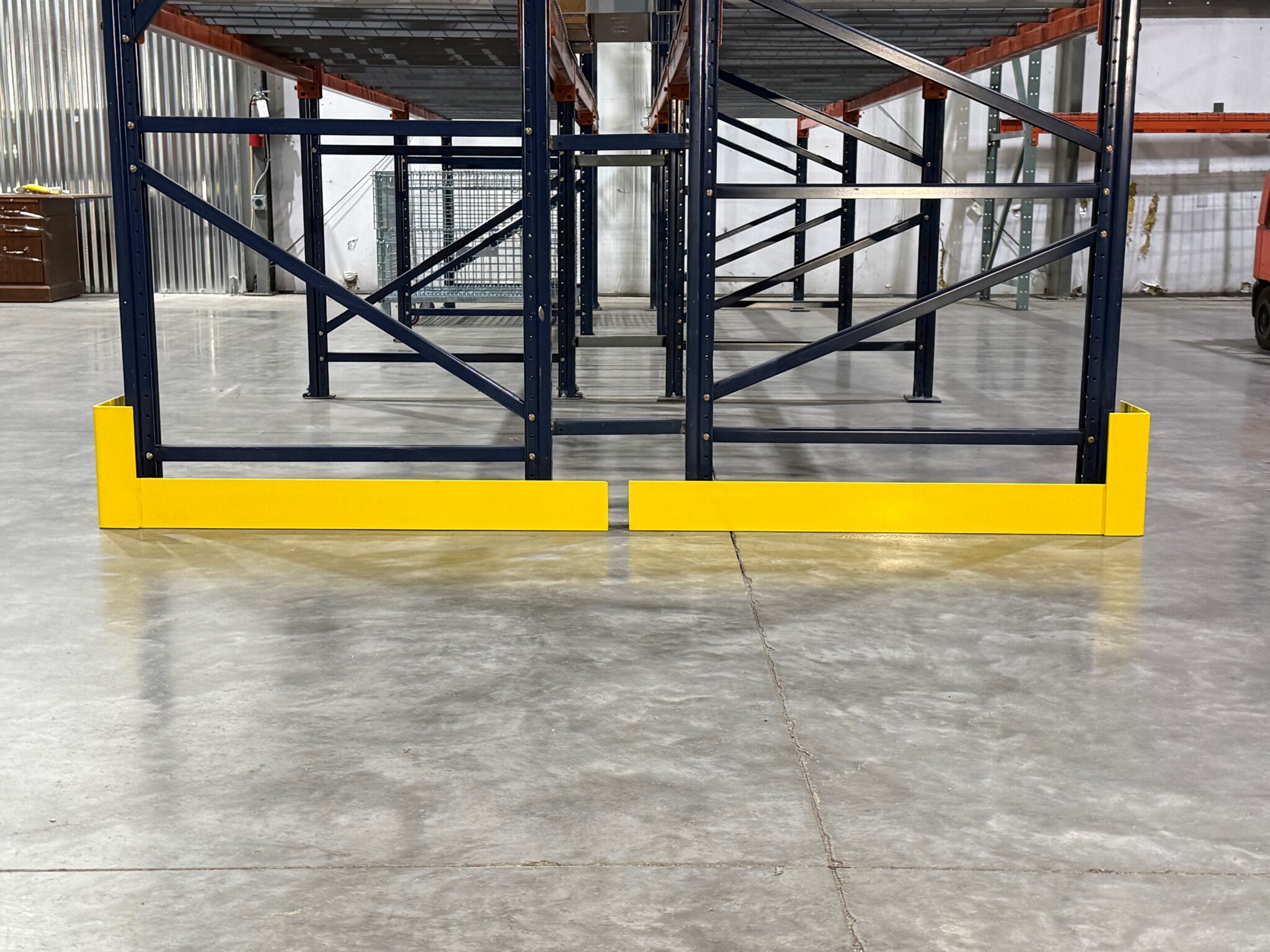 Low Profile End of Aisle Protector with L-Shaped Column Guard for ...