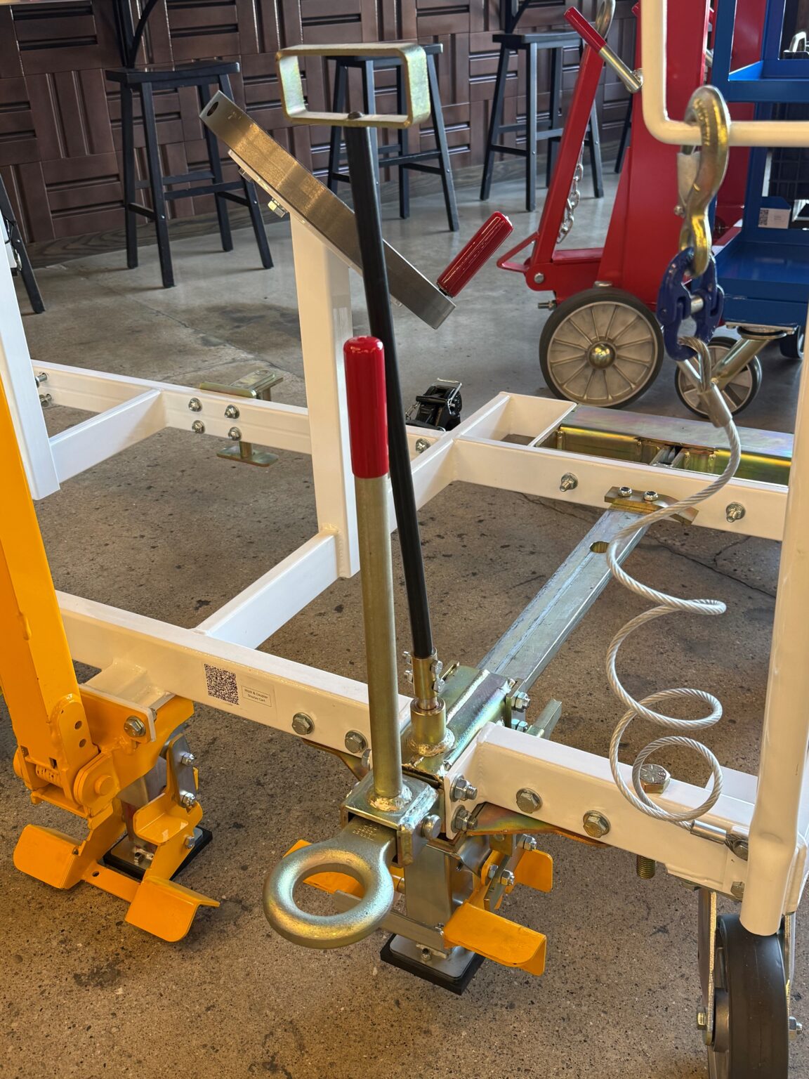 Topper Retractable Tow Package | Auto-Release