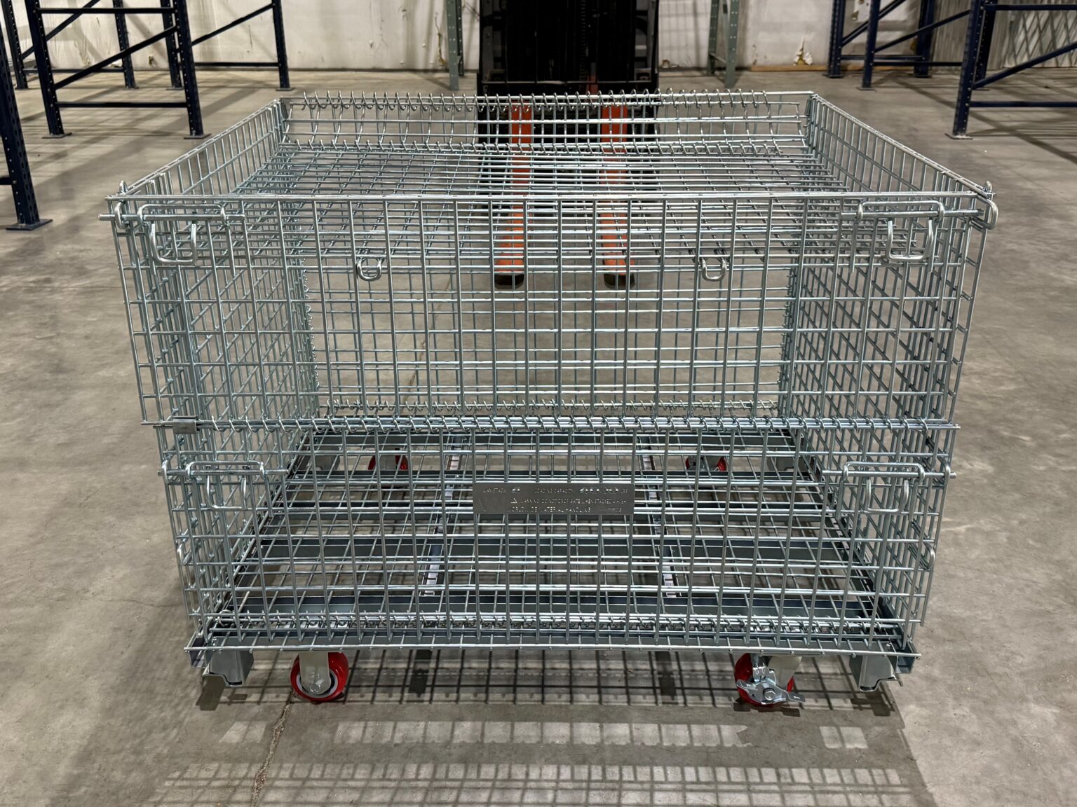 Wire Containers with Casters and Lids