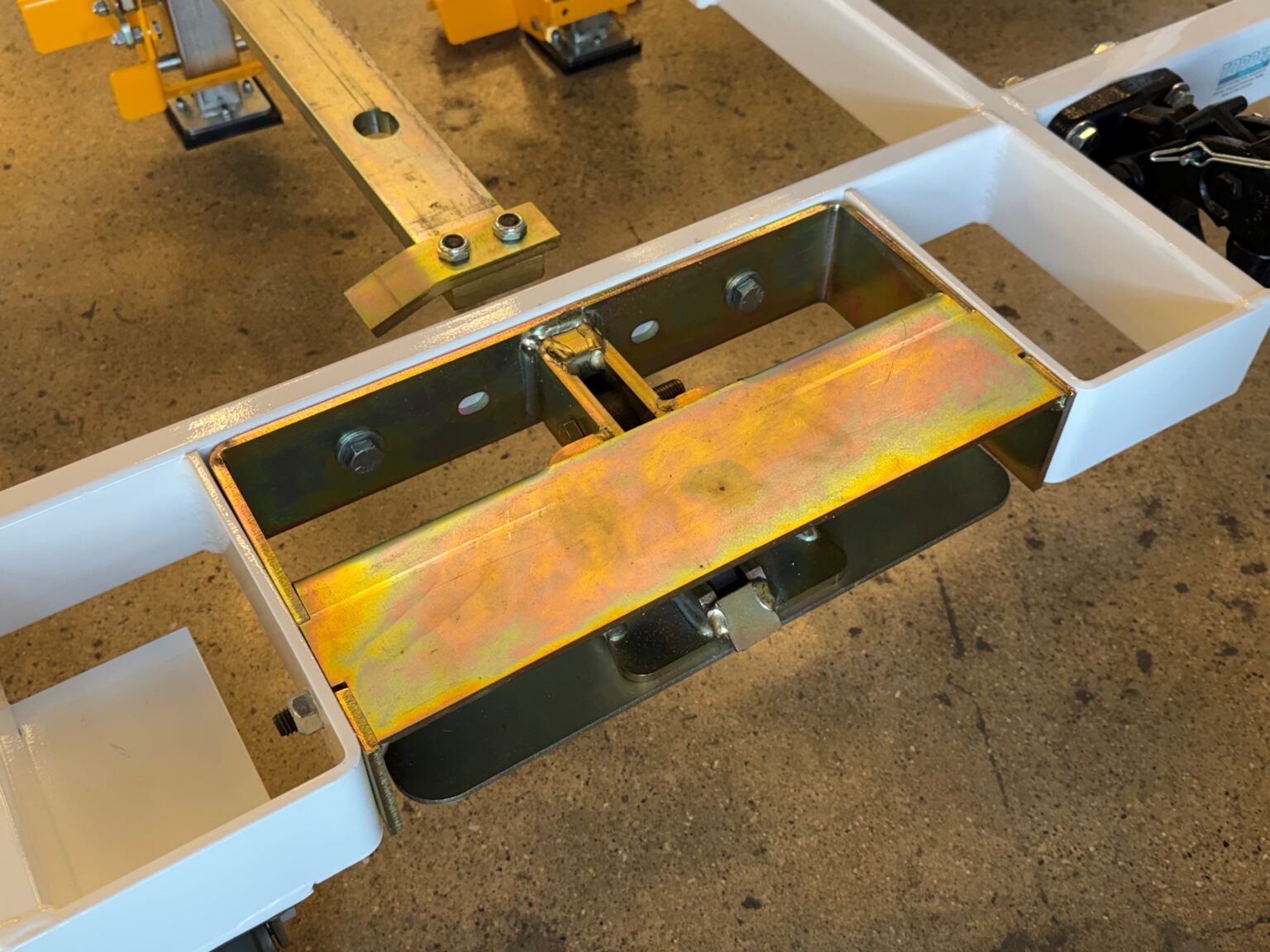 Topper Industrial Heavy-Duty Recessed Coupler Box Hitch PN. A12441-002