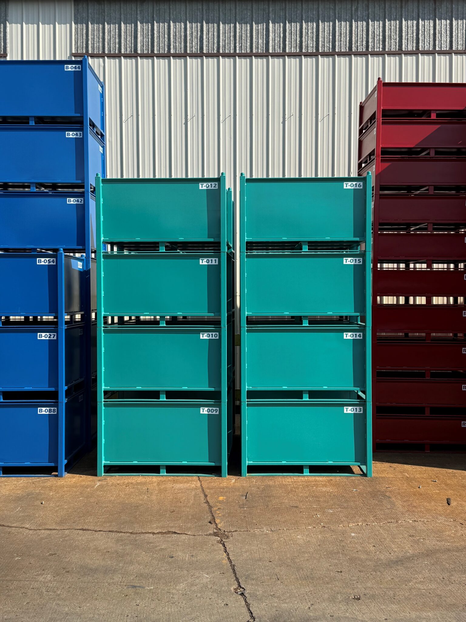 Smooth Sided Stackable Steel Parts Bins