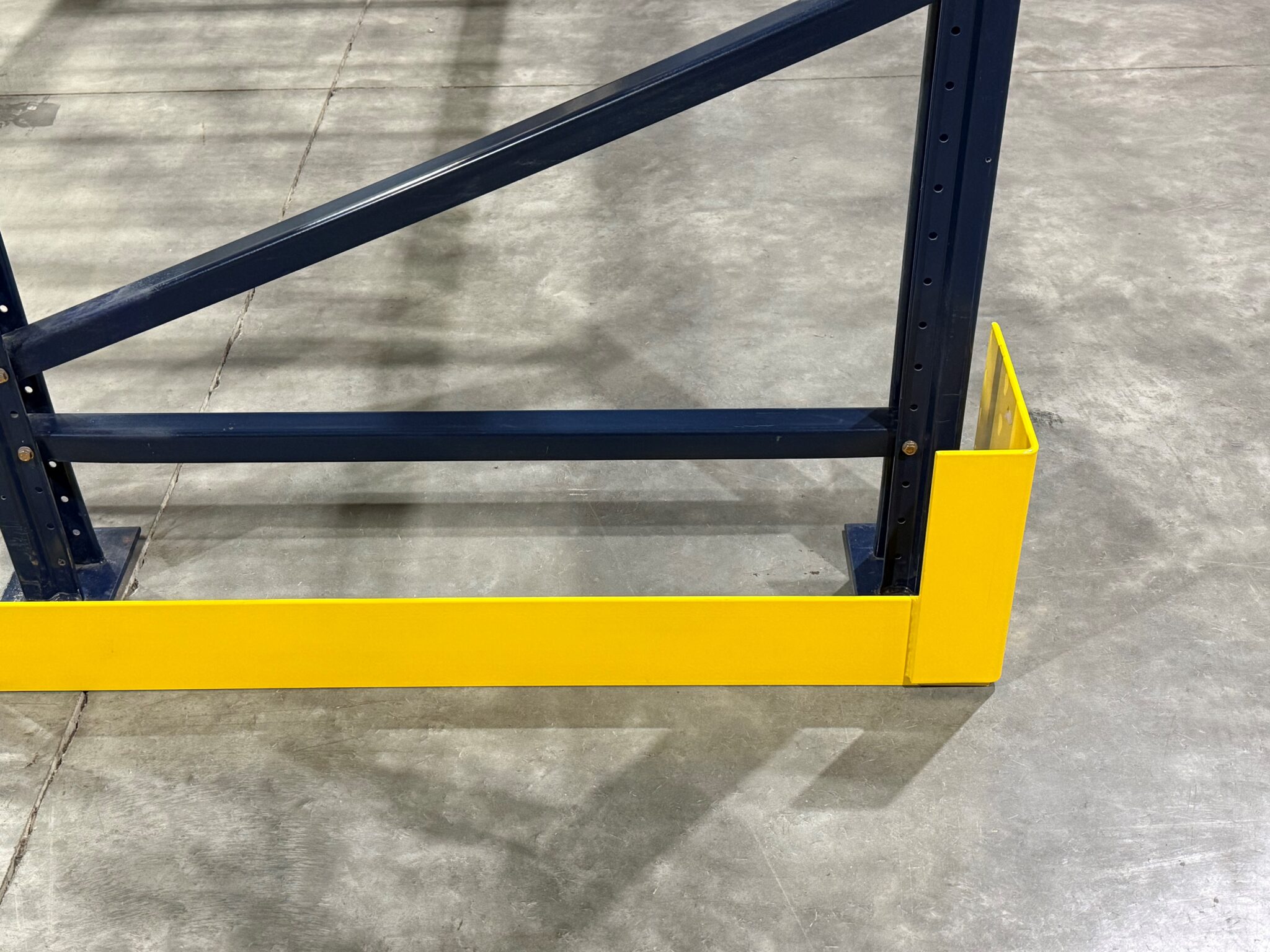 Low Profile End of Aisle Protector with L-Shaped Column Guard for ...