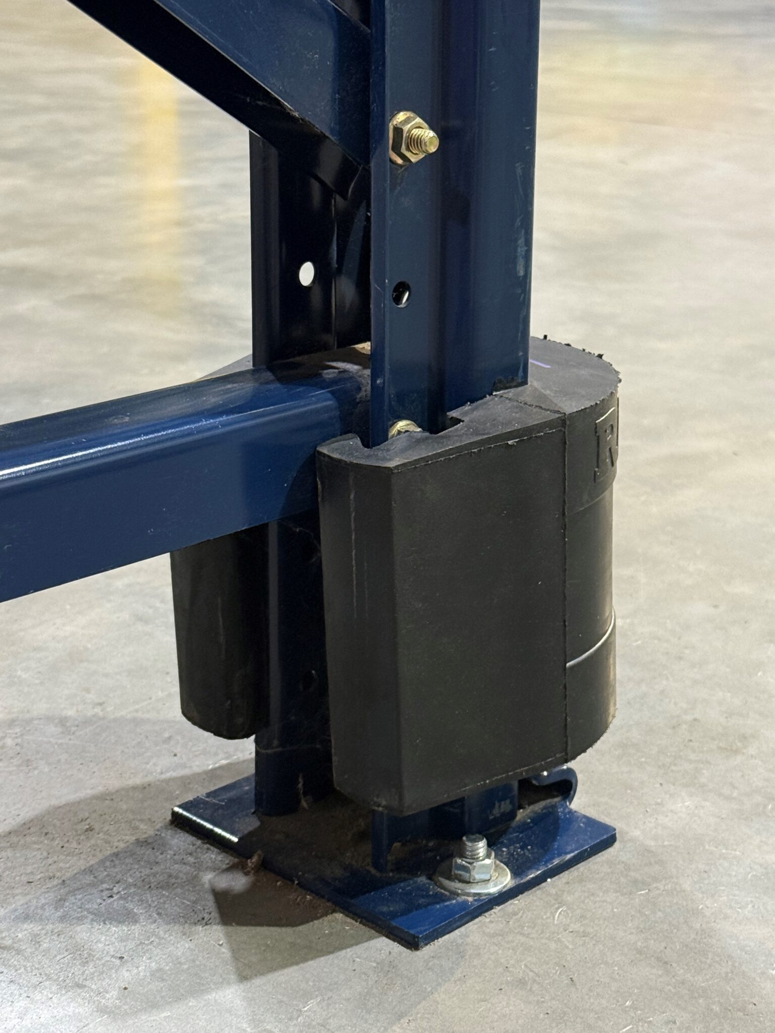 WorldRam Rubber Column Protectors for Pallet Rack Protection