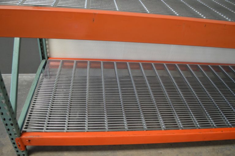 50% Open Punched Steel Pallet Rack Decking for Fire Safety