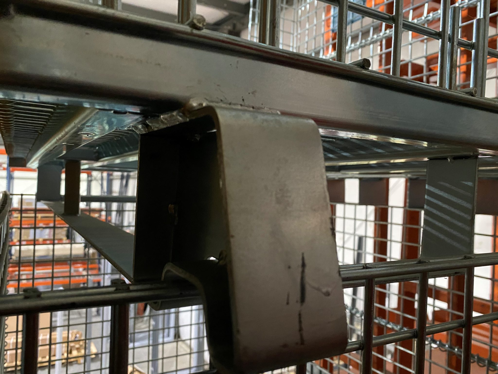 2 Way Steel Runners for Wire Pallet Containers