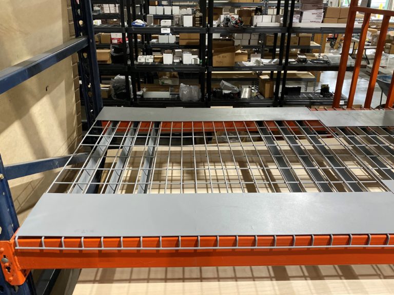 Heavy Duty Rack Wire Decking with Steel Top Plate