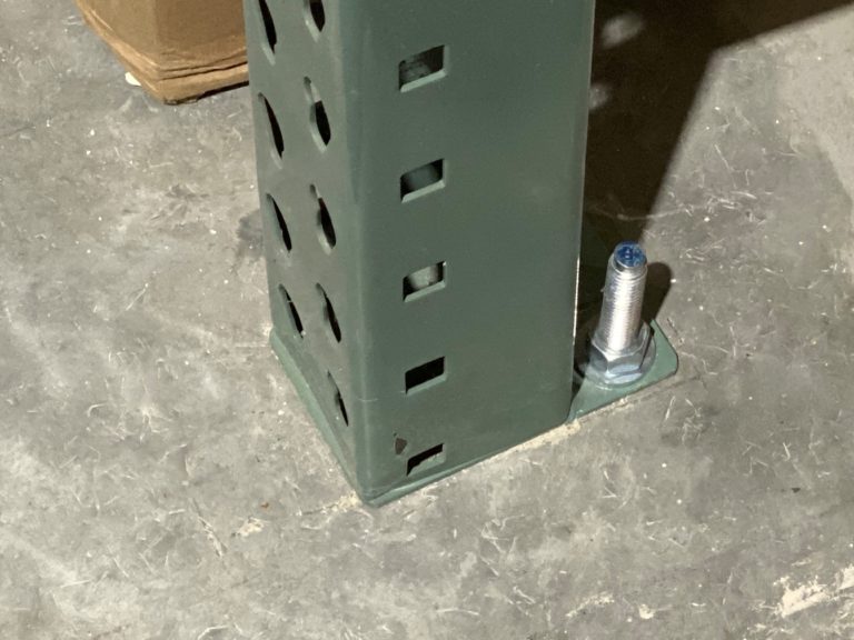 Interlake Teardrop Upright Pallet Rack - Welded Bracing