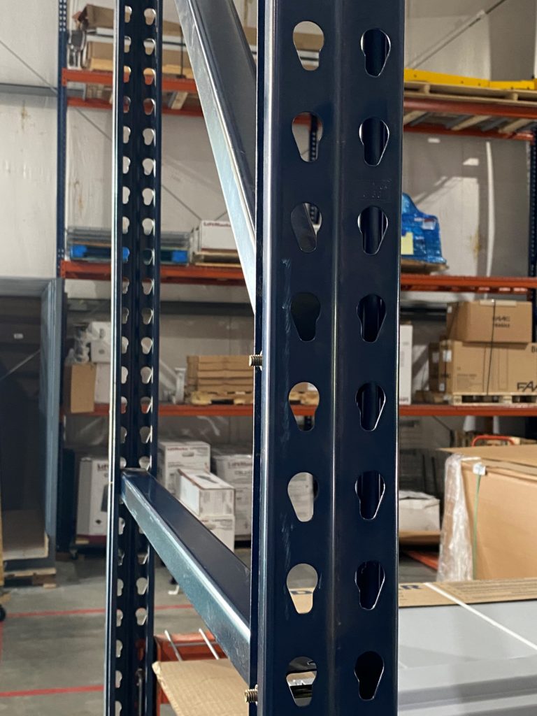 Teardrop Uprights | Interlake Pallet Racking