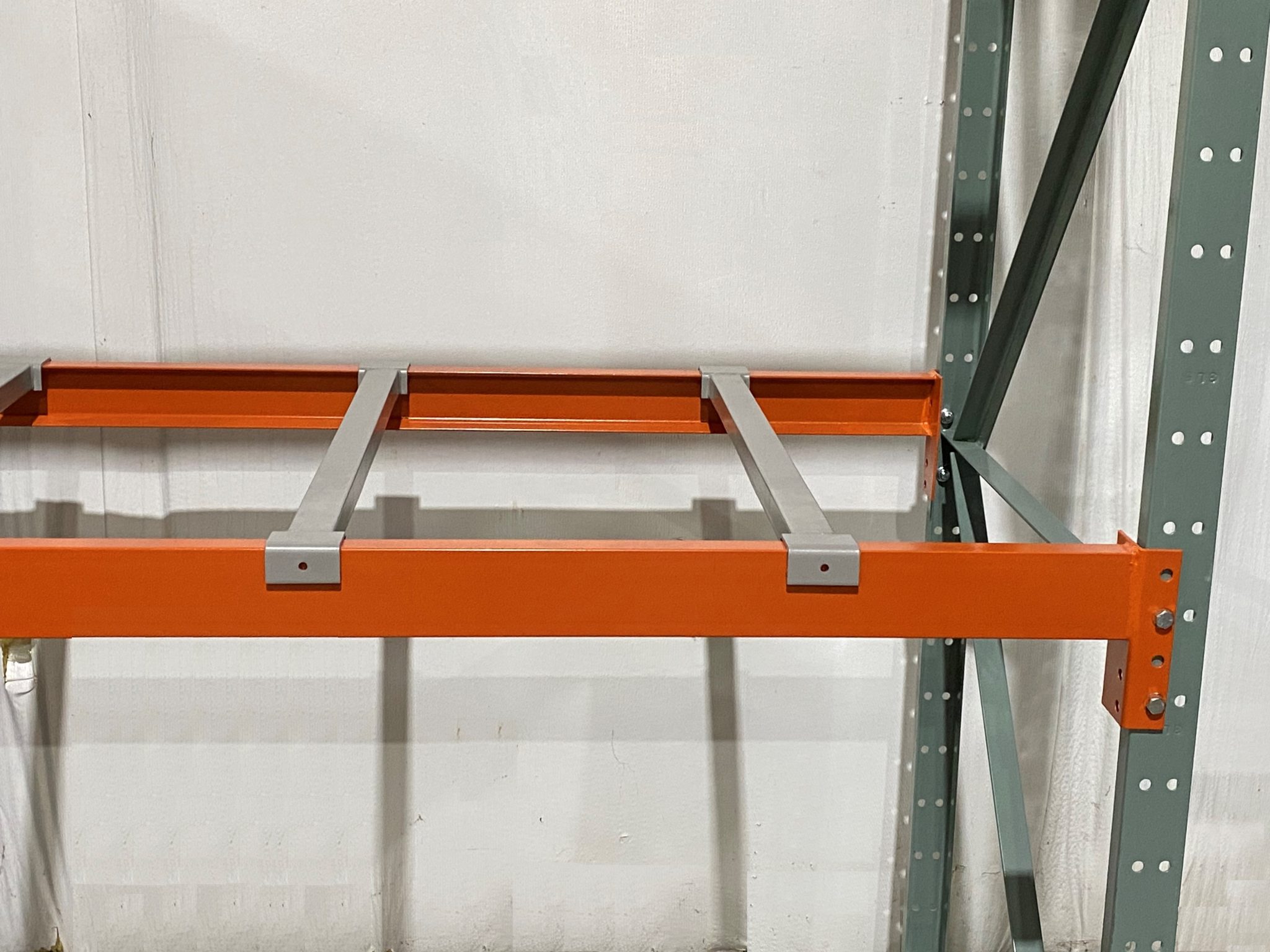 Pallet Support Crossbars for Structural Pallet Racking