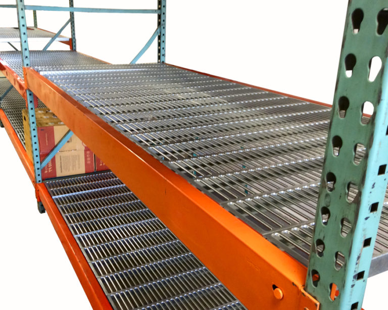 50% Open Punched Steel Pallet Rack Decking for Fire Safety