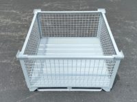 Stackable Rigid Wire Container with Skid Bar Runners