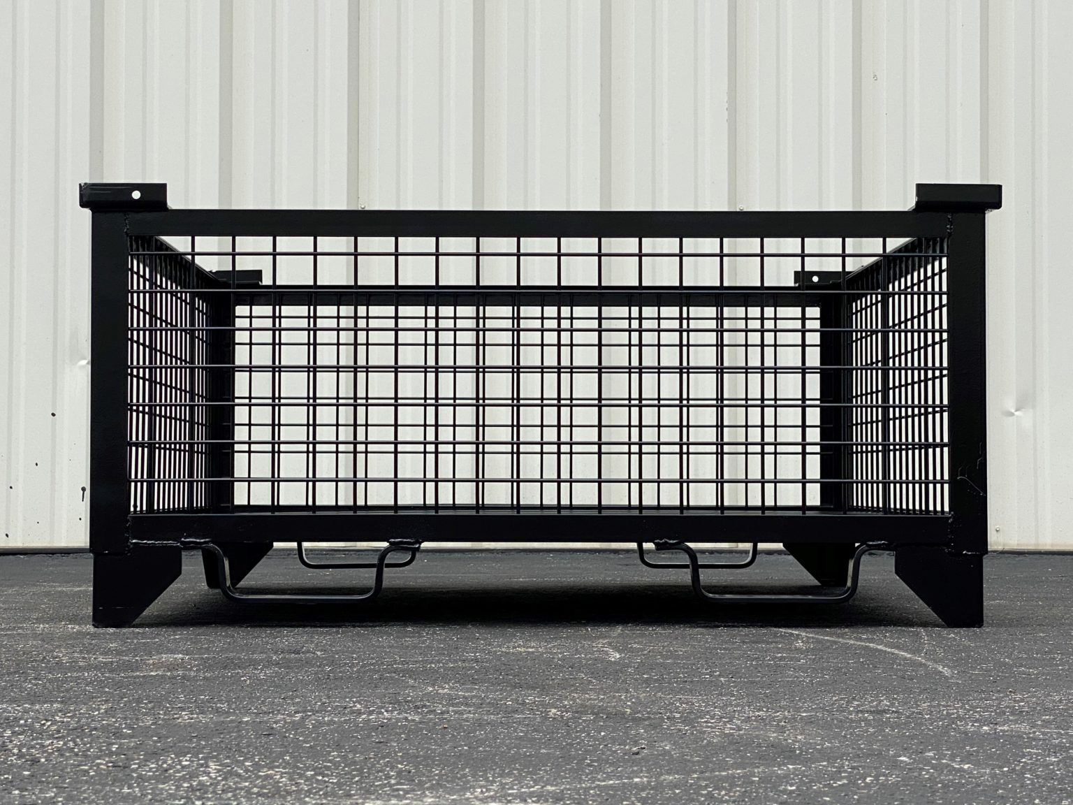 Rigid Wire Basket with Forklift Guide Stirrups