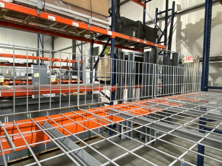 Snap-In Wire Backstops for Wire Decking Contain Boxes & Cartons