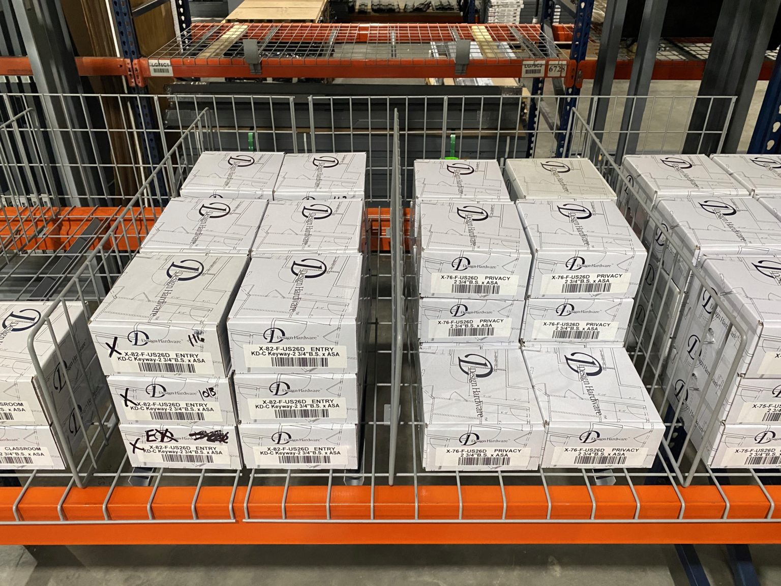 Clip-On Pallet Rack Wire Decking Shelf Dividers